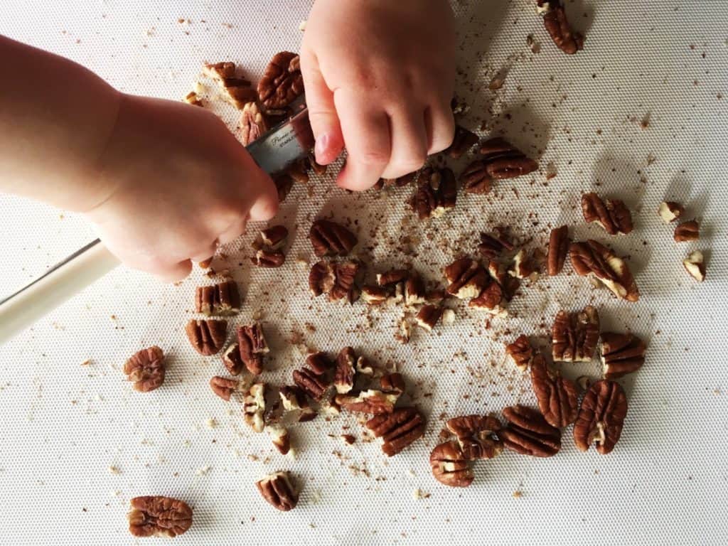 Kitchen Helpers - How to Cook with Kids! - Shaw Simple Swaps