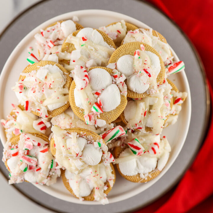 Easy Peppermint Oreos - Shaw Simple Swaps
